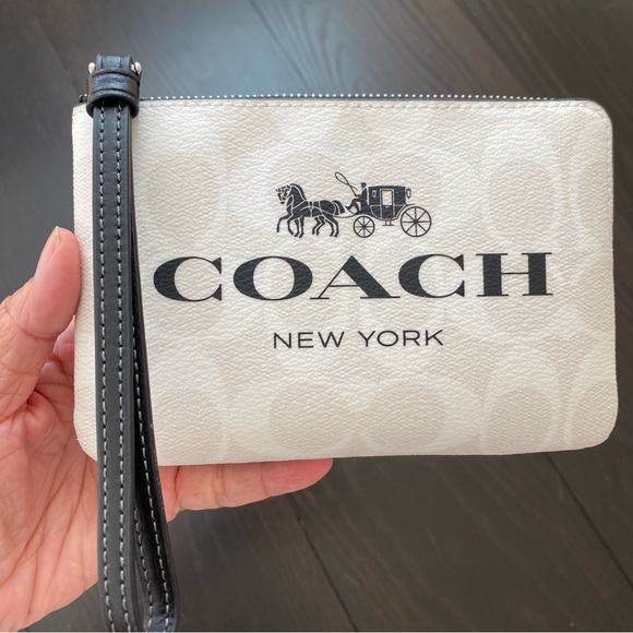 Coach | Bags | Coach Corner Zip Wristlet In Signature Canvas Cp437 ...